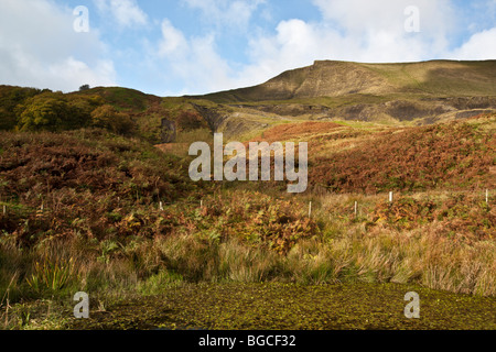 View up towards Mam tor in the Peak district, Derbyshire Stock Photo ...