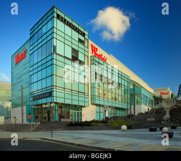 Green Glass Modern Architecture Westfield White City Shepherds Bush ...