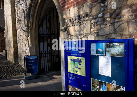 Welcome sign to Norwich Stock Photo - Alamy