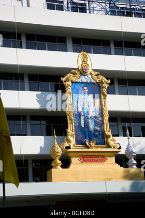 King Rama 9 Poster Stock Photo - Alamy