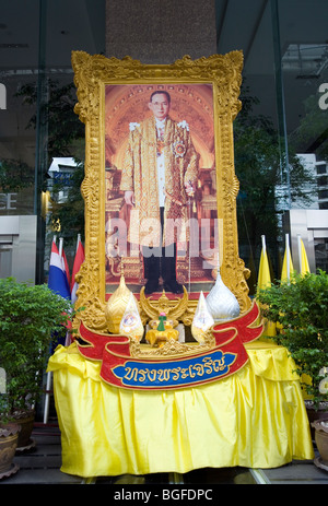 King Rama 9 Poster Stock Photo - Alamy