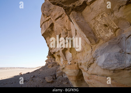 Niches with carved Stela in the cliff face near Kanais, Temple of King ...