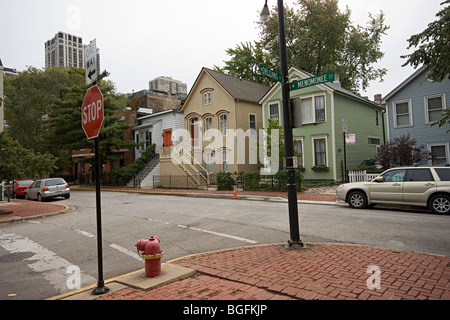 W. Menomonee St. in Old Town Triangle Chicago Stock Photo - Alamy