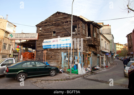 Old Ottoman House in Istanbul in Turkey in Middle East Asia. Housing ...