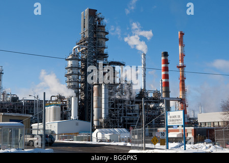 Ultramar Jean-Gaulin Refinery in Quebec Stock Photo - Alamy