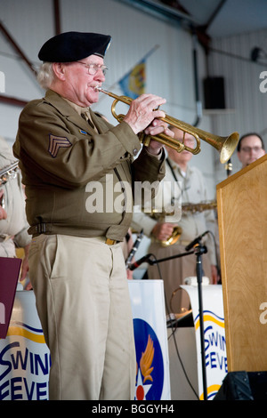 Actual trumpeter from World War II who played Taps during liberation of ...