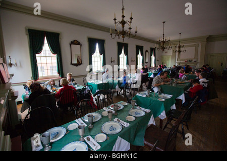 Historic City Tavern, Philadelphia, Pennsylvania, USA Stock Photo - Alamy