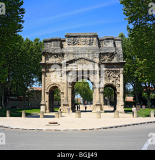 The Triumphal Arch of Orange is an Ancient Roman monumental gate ...