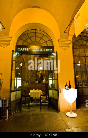 Caffè Concerto, Piazza Grande, Modena, Italy Stock Photo - Alamy