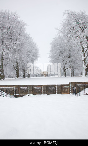 The Temple at Bramham Park Estate after heavy snowfall Stock Photo - Alamy