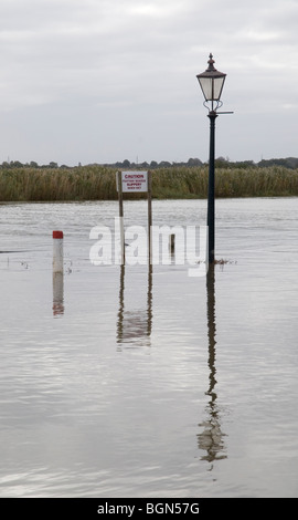The River Yare at Reedham, Norfolk, England Stock Photo - Alamy
