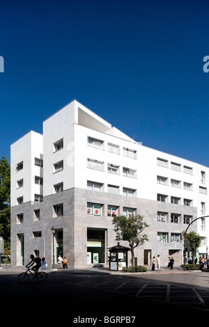 ZAIDA BUILDING - PATIO HOUSE, GRANADA, SPAIN, ALVARO SIZA Stock Photo ...