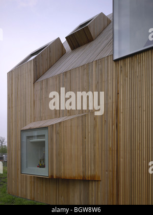 HOUSE BIERINGS, LEIDSCHE RIJN, NETHERLANDS, ROCHA TOMBAL Stock Photo ...