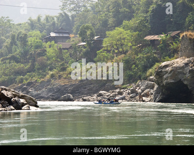 Rafting on the Tamur river, Nepal Stock Photo - Alamy