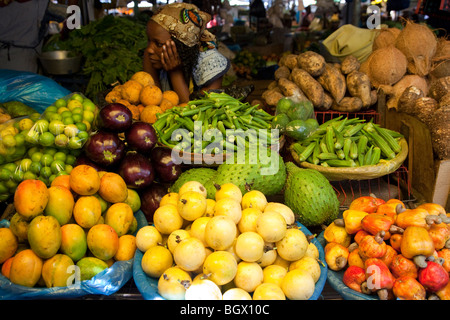 Africa, Mozambique, Maputo. Food stand in market Stock Photo - Alamy