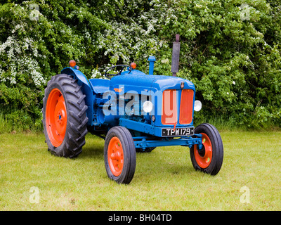 Fordson Power Major old vintage tractor logo blue paint UK built in ...