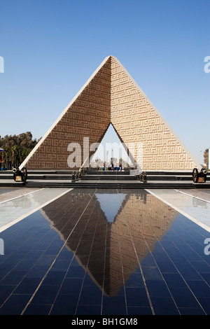 Soldier at the grave of President Sadat and the Memorial for the ...