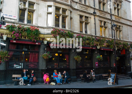 Derby Gate, Westminster, London, UK. 7th June, 2016. Mike Ashley ...