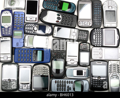 Old, used mobile phones, in a box Stock Photo - Alamy