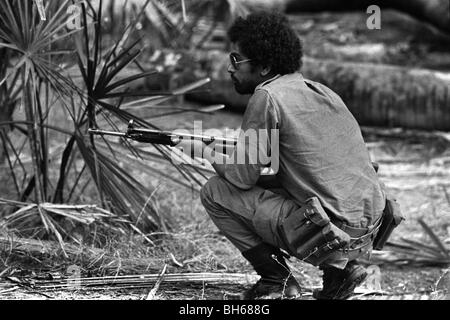 Jose Ramos-Horta with Fretilin at Batugade on border of East Timor ...
