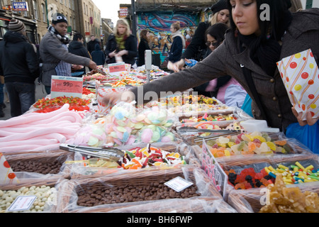 Sweet )candy) stall in the London Bridge City Christmas Market ...