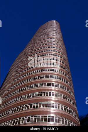 The Lipstick Building, Philip Johnson, Architect, 885 Third Avenue at ...