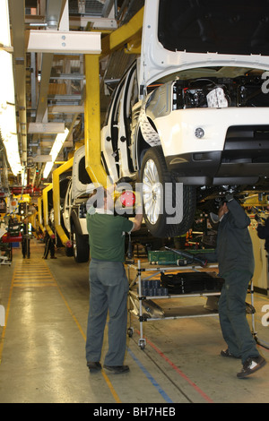 Land Rover Discovery assembly line at the Land Rover Solihull Plant in ...