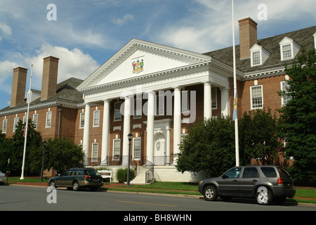 The Delaware Legislative Hall (State Capitol), Dover, Delaware, USA ...