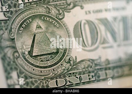 Pyramid with eye on one dollar bill cut out macro. Mason sing symbol ...