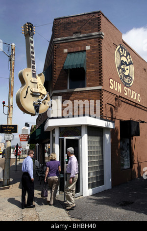 Sun Record Studios, Memphis, Tennessee where Elvis Presley recorded ...