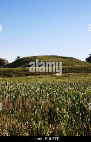 motte and bailey castle yelden bedfordshire Stock Photo - Alamy