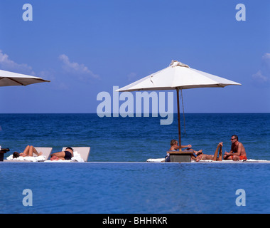 Infinity pool, The Chedi, Muscat, Oman Stock Photo - Alamy