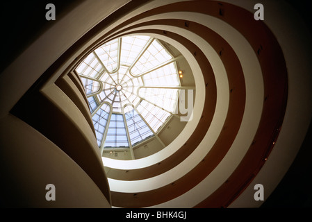 The inside of the Guggenheim museum, designed by Frank Lloyd Wright ...