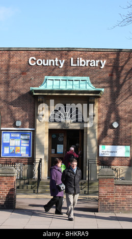 Library books in a UK public library Stock Photo - Alamy