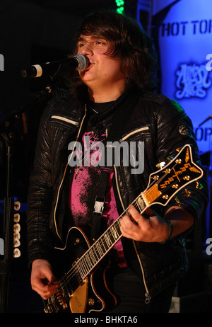 MASON MUSSO ALICE IN WONDERLAND GREAT BIG ULTIMATE FAN EVENT HOLLYWOOD ...