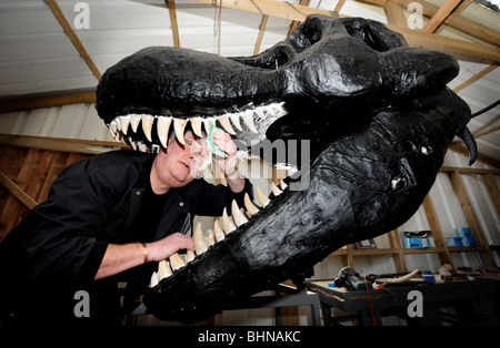 Barry Gibbs is building a lifesize model of a Tyrannosauras Rex at his ...