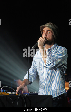 Darren Foreman (Beardyman) performing beatboxing on stage, NIA arena ...