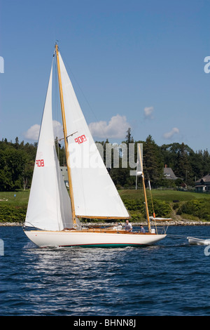Castine, Maine, USA. Sail boats in the harbor at sunset Stock Photo - Alamy
