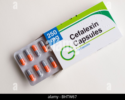 A box and blister pack of Cefalexin antibiotic 250mg capsules Stock ...
