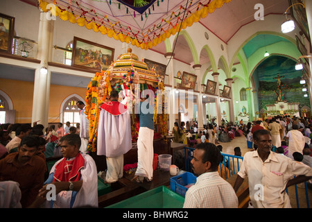 Interior of Saint George Catholic Forane Syrian church at Angamally ...