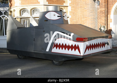 THE DRAGON TANK FROM THE JAMES BOND FILM DOCTOR NO JAMES BOND BLU-RAY ...