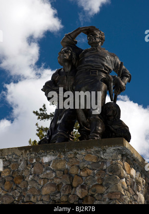 Monument to the Donner Party, Donner Memorial State Park, Truckee ...