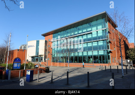 Wolverhampton university building Stock Photo - Alamy