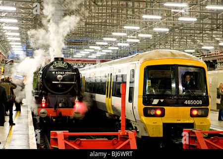 New steam locomotive 60163 'Tornado' at Carlisle Railway Station with a ...