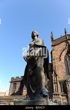 Statue of Lady Wulfruna in Wolverhampton England Uk Stock Photo - Alamy