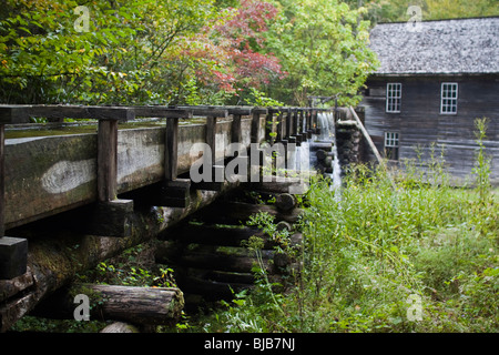 The Mingus Grist Mill Native Cherokee Indians Great Smoky Mountains ...