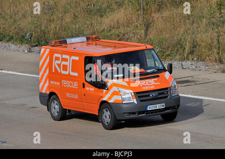 M25 UK motorway RAC breakdown rescue truck transporting a Land Rover ...