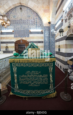 Damascus Syria the tomb of Saladin outside the Great Umayyad mosque ...