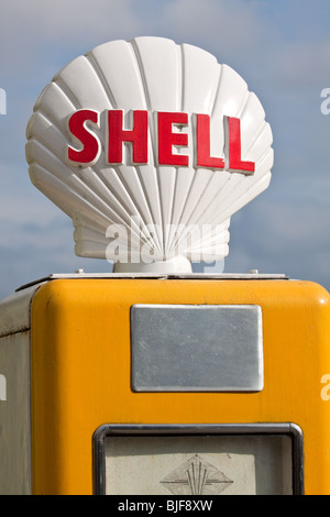 Old fashioned Shell Petrol pump Stock Photo - Alamy