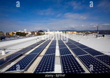 82 Kilowatt Solar Array on roof of Big Blue Bus Terminal, installation ...